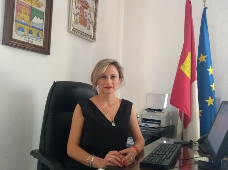 La exalcaldesa de Seseña Silvia Fernández será el relevo de Mora como ...