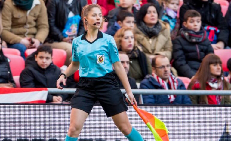Árbitra Elena Martínez, CLM, a máxima categoría fútbol femenino- ENCLM