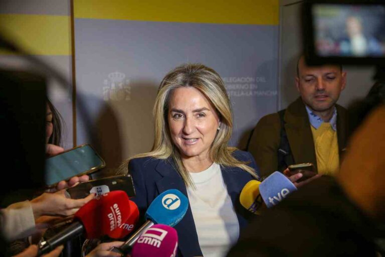 Tolón ante la petición de Page de romper con Puigdemont: "España está ...